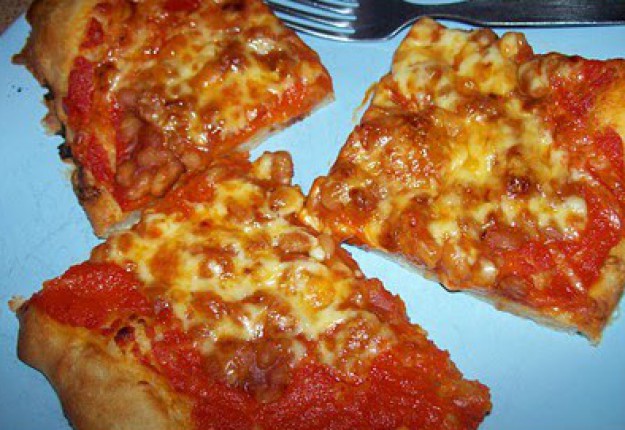 Baked Bean Pizza - Real Recipes from Mums