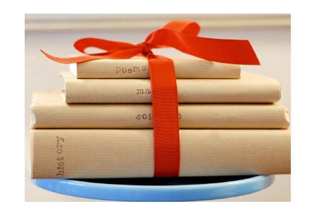 School book wrapping ideas and inspiration - Mouths of Mums