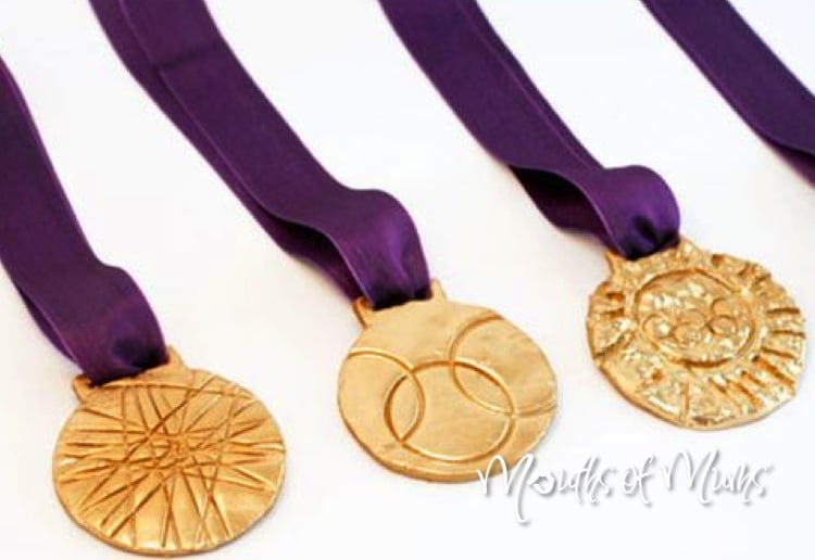 Help the kids make their own Olympic medals - Mouths of Mums