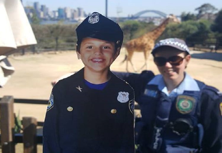 Meet "Flat Caleb" the little boy travelling the world in style - Mouths ...